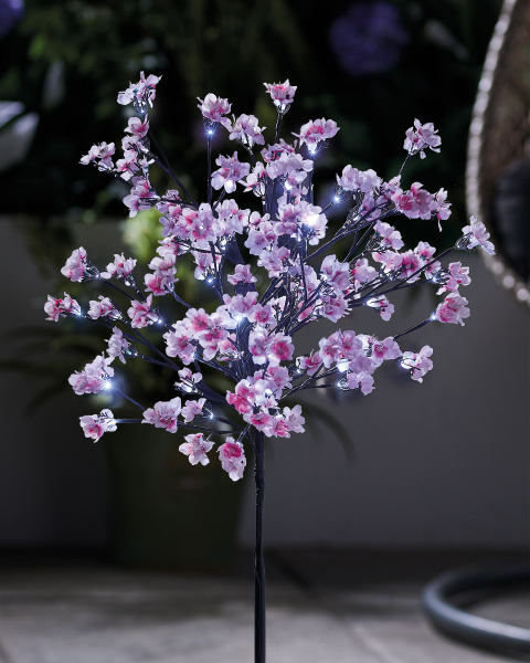 Garden Bright Solar Blossom Tree - Aldi - Ireland - Specials archive