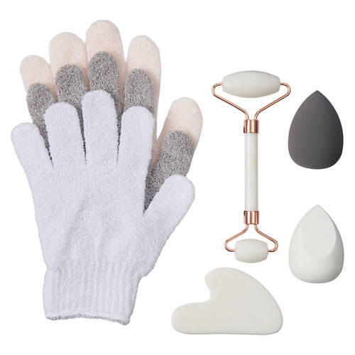 7 Piece Spa Kit Stocking Stuffer - White - Aldi - US - Specials archive