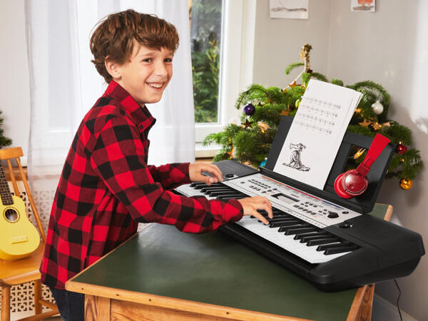 YPT-260 Digital Keyboard - Lidl - Northern Ireland - Specials archive