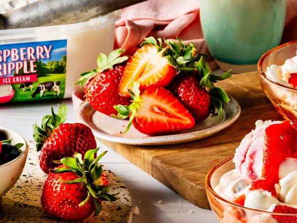Fresh Strawberries - Lidl - Northern Ireland - Specials archive