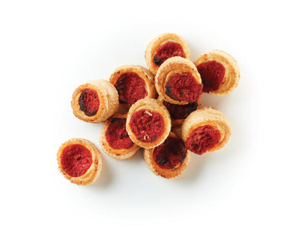 Puff pastry pizza with tomato and salami - Lidl — Malta - Specials archive